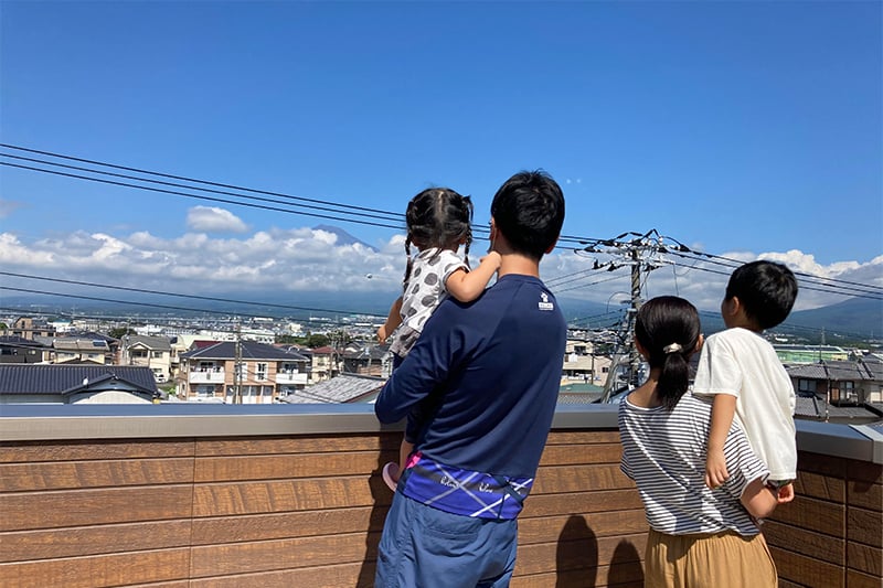 お客様の声 | 屋上のある家を木造戸建住宅で実現｜プラスワンリビング（Plus One Living）